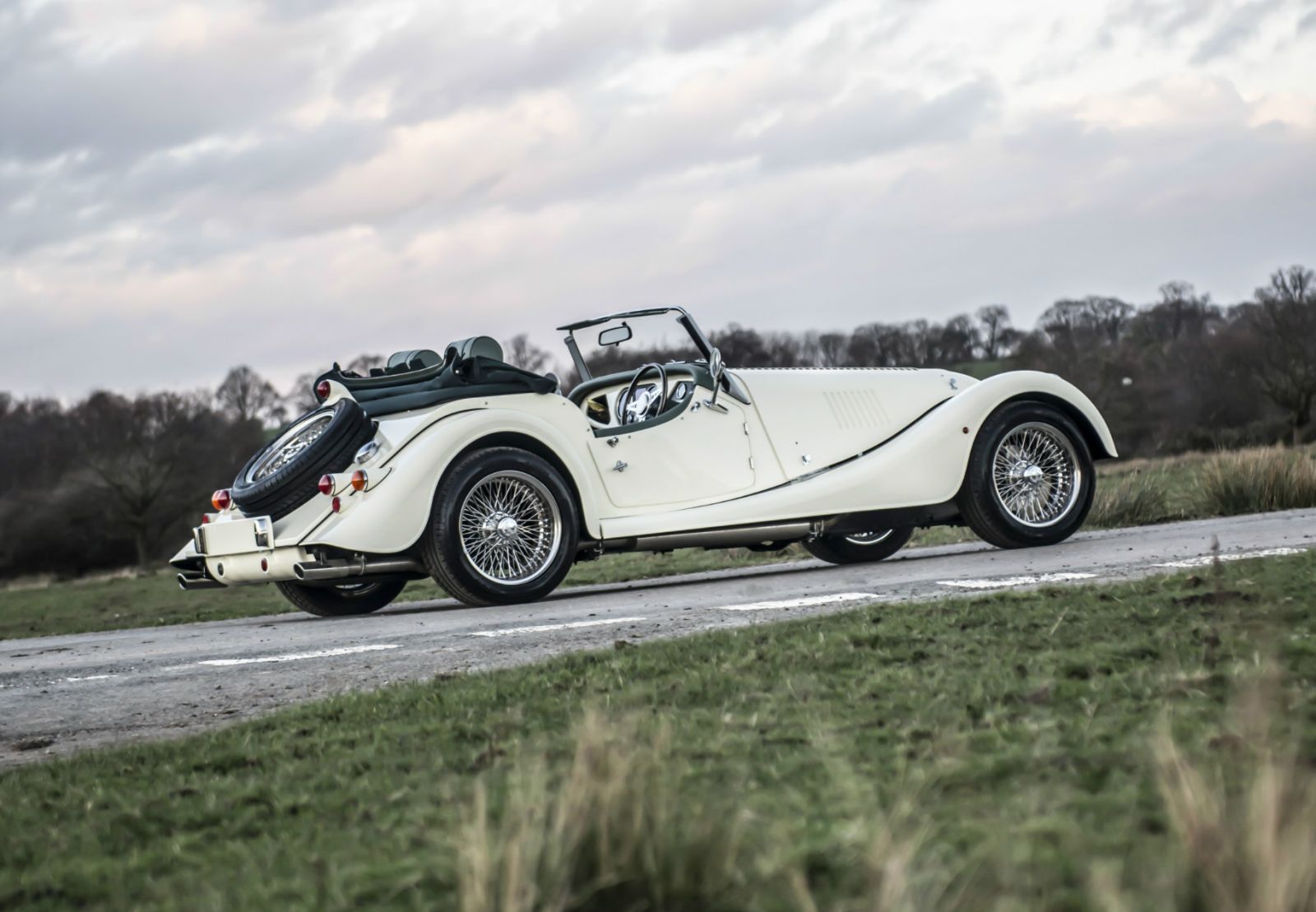 Morgan Roadster prijzen, afmetingen, gewicht, en andere specificaties ...