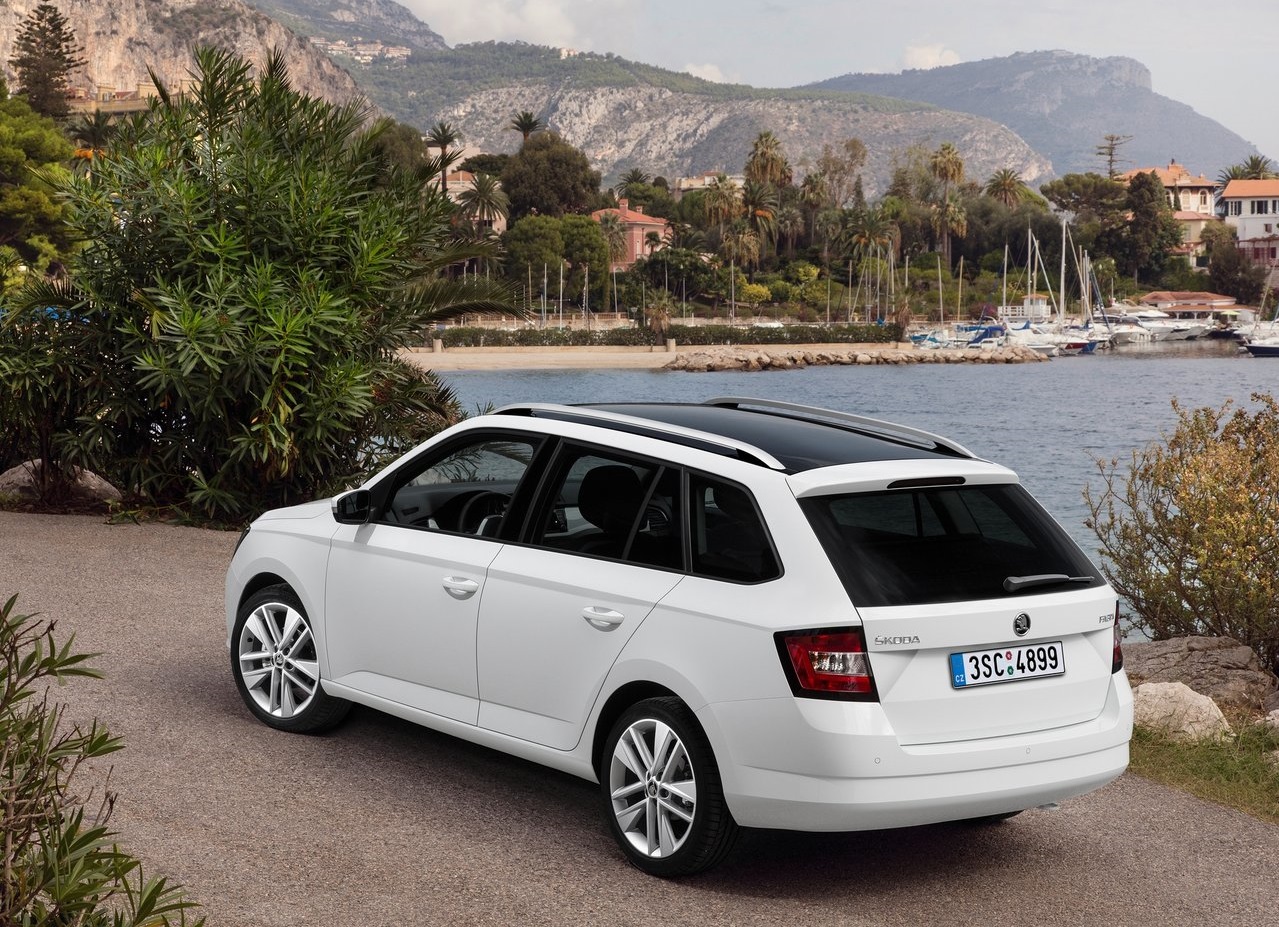 Skoda Fabia combi prijzen, afmetingen, gewicht, en andere specificaties ...