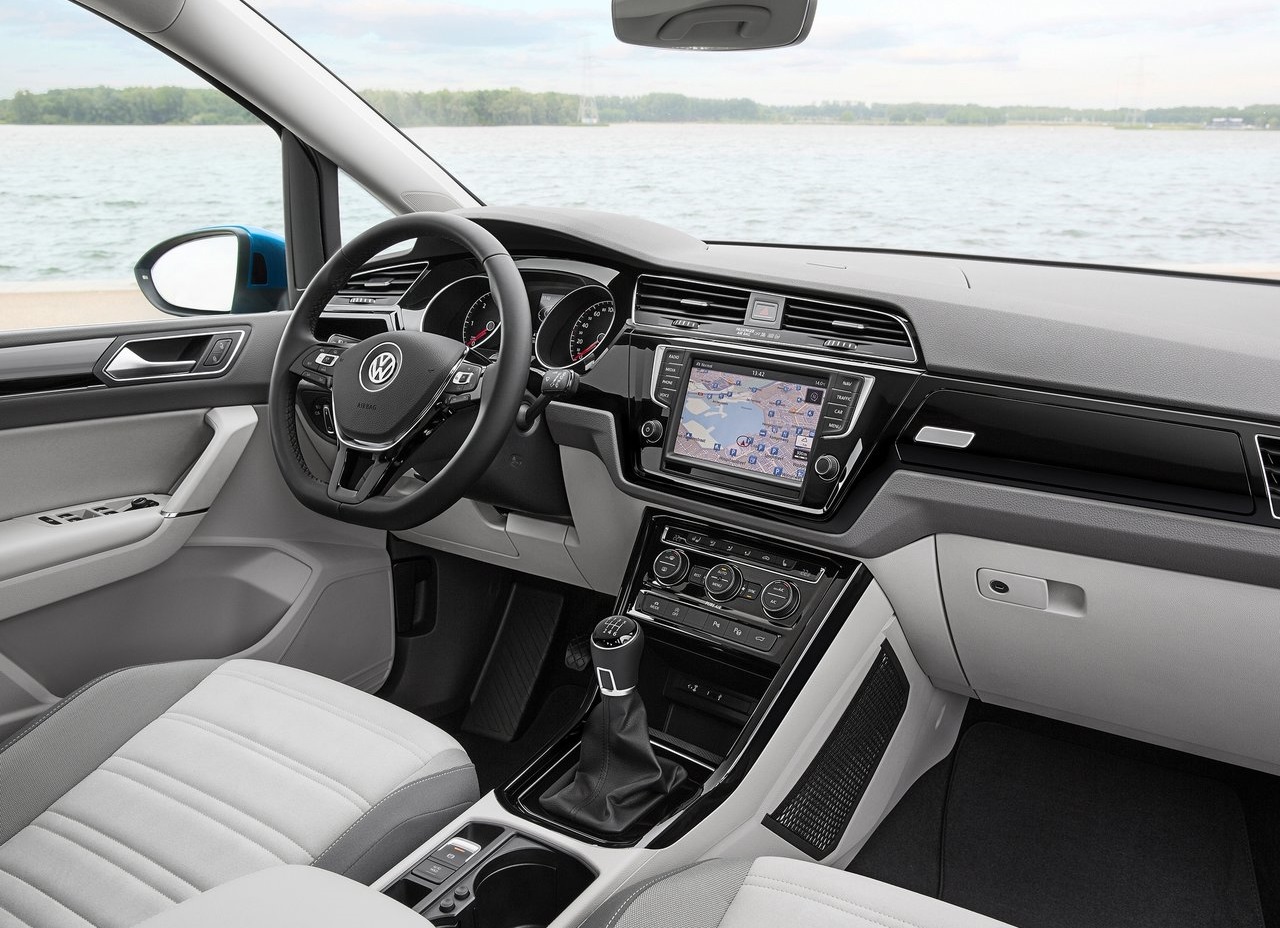 Volkswagen Touran prijzen, afmetingen, gewicht, en andere specificaties ...
