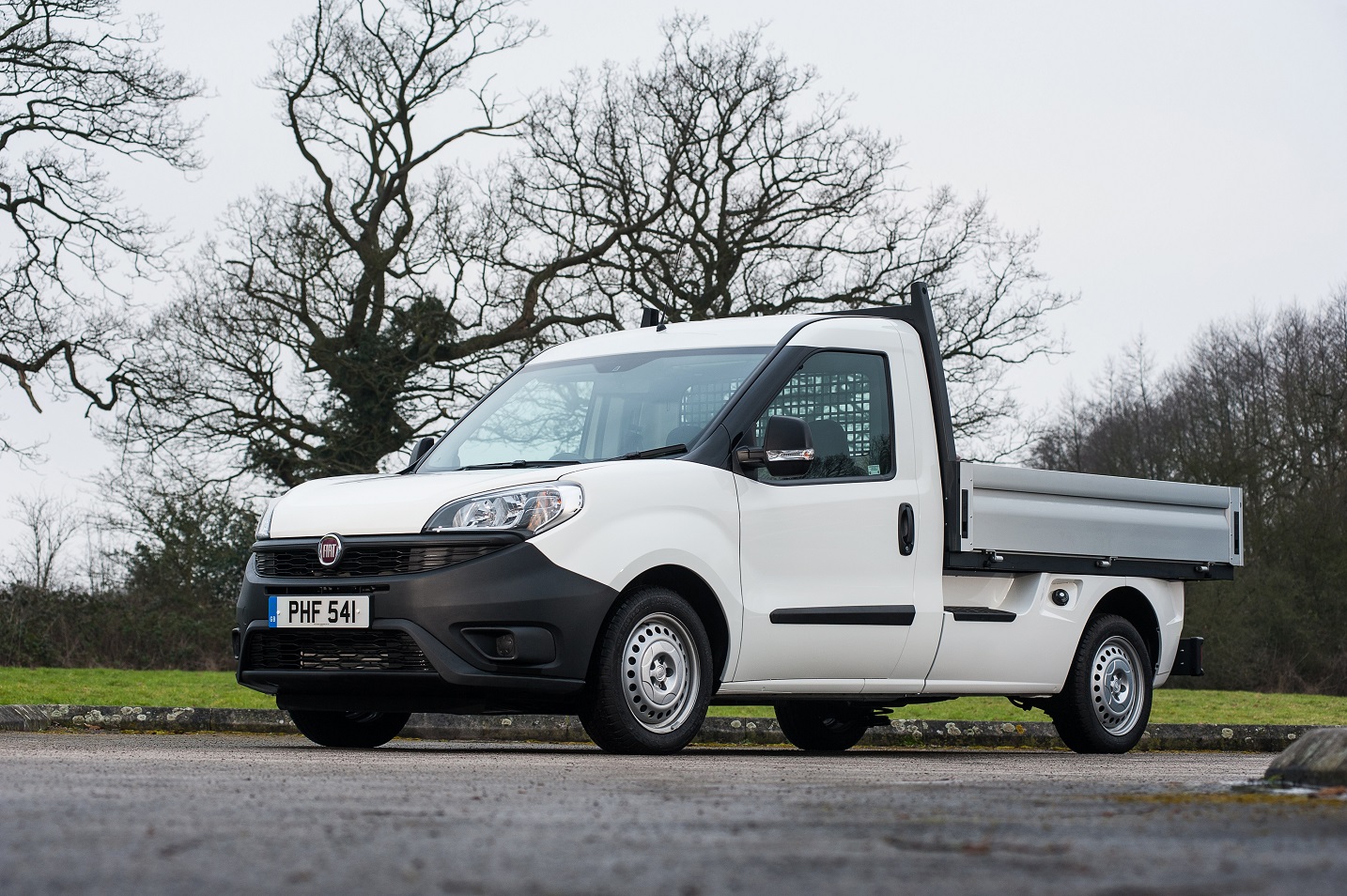 Fiat Doblo cargo prijzen, afmetingen, gewicht, en andere specificaties ...