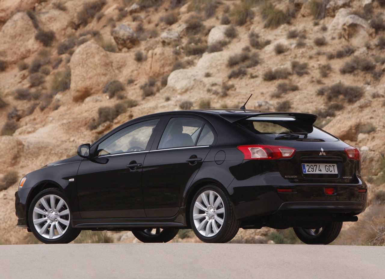 Mitsubishi Lancer sportback prijzen, afmetingen, gewicht, en andere ...