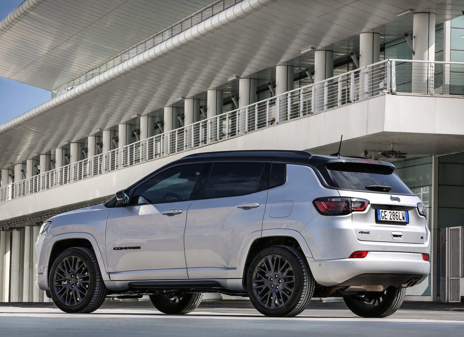 Jeep Compass prijzen, afmetingen, gewicht, en andere specificaties ...