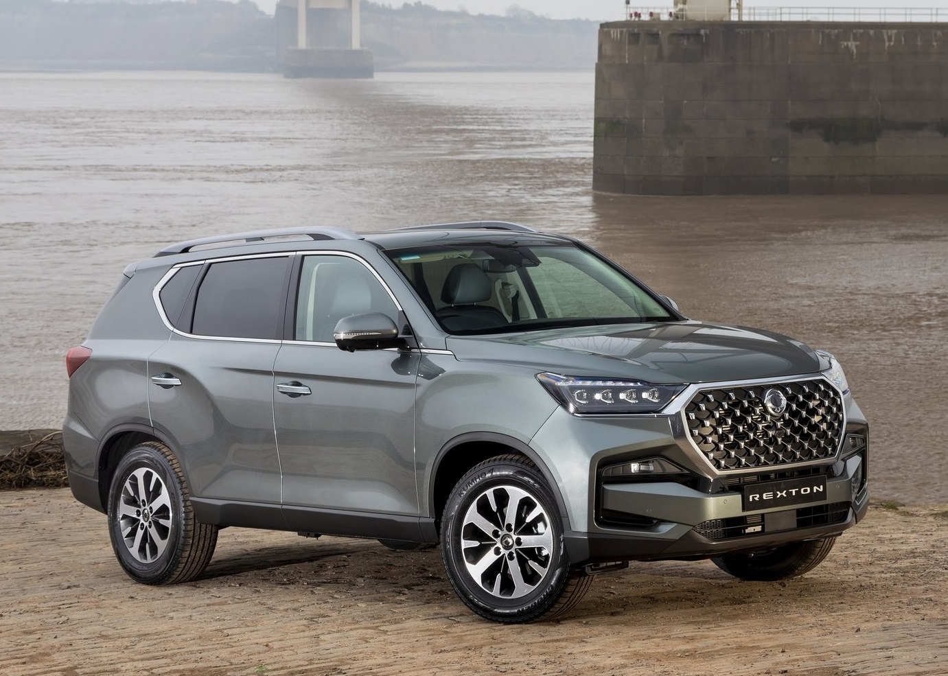 Ssangyong Rexton prijzen, afmetingen, gewicht, en andere specificaties ...