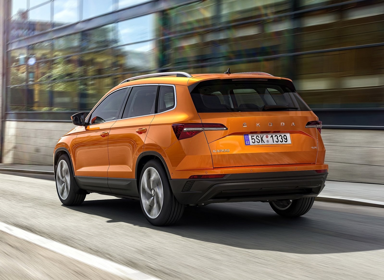 Skoda Karoq prijzen, afmetingen, gewicht, en andere specificaties ...