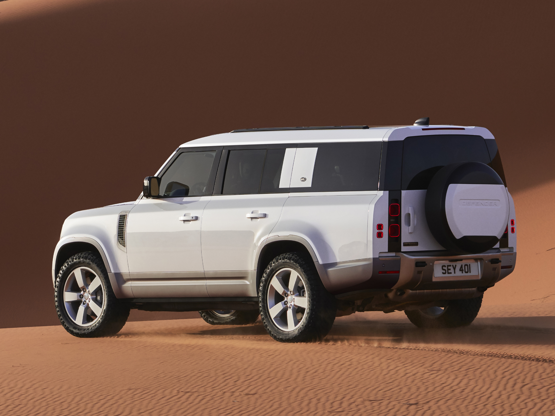 Land rover Defender 110 prijzen, afmetingen, gewicht, en andere ...