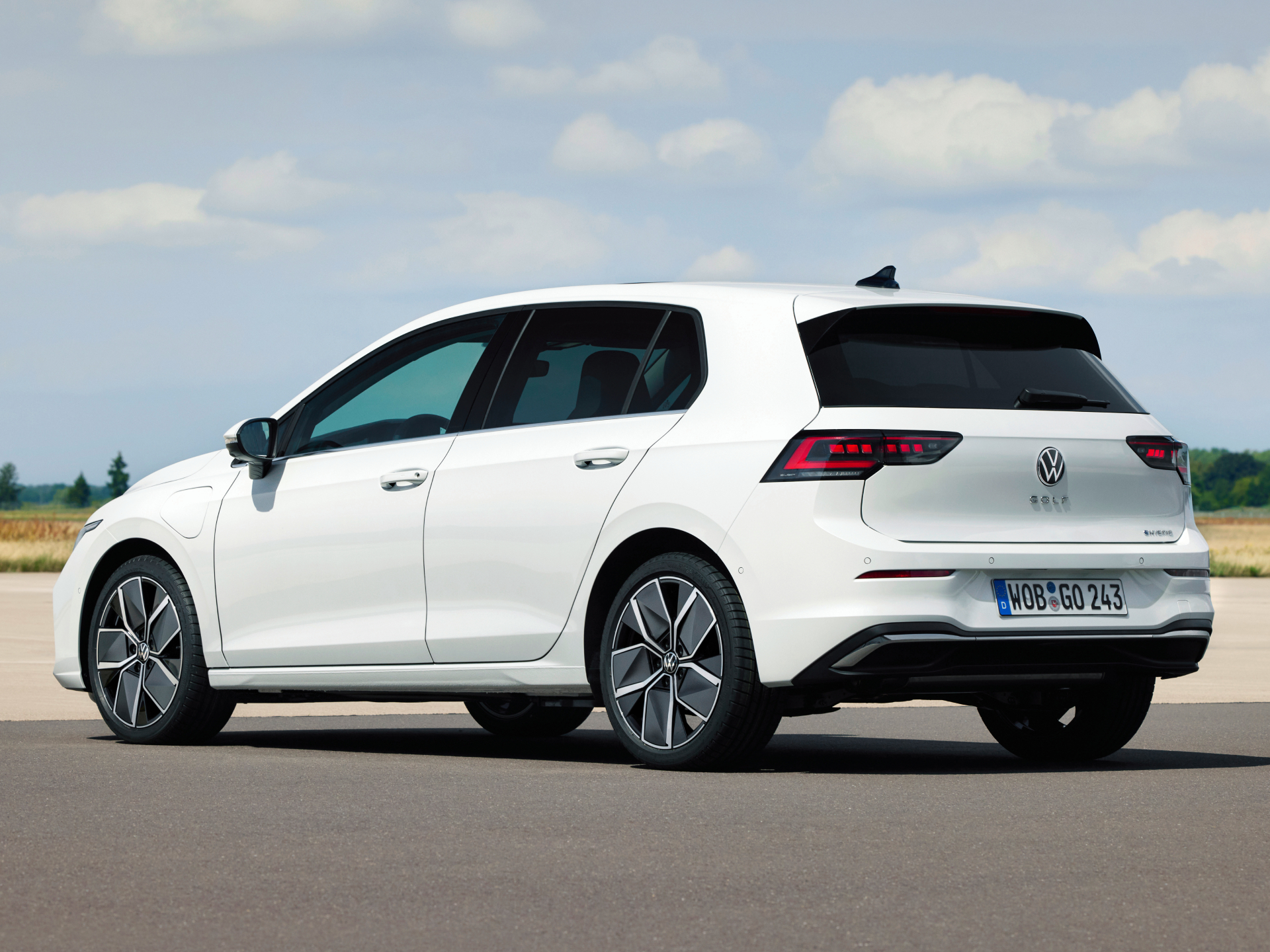 Volkswagen Golf prijzen, afmetingen, gewicht, en andere specificaties ...