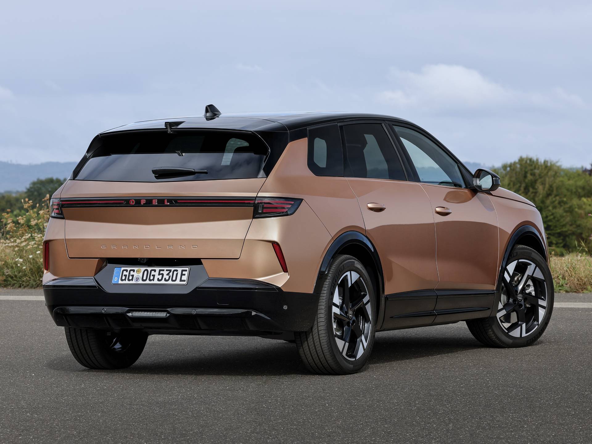 Opel Grandland Electric 73 kWh prijzen, specificaties en occasions ...